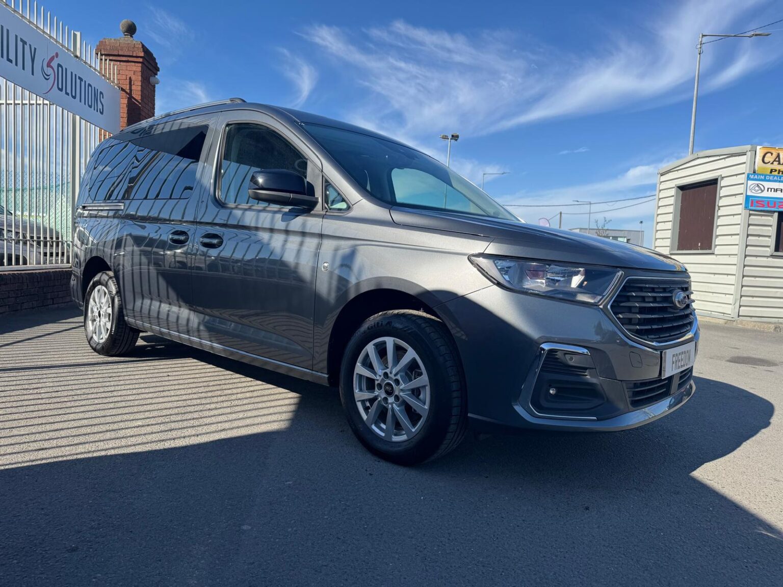2025 Ford Grand Tourneo Connect Freedom pre registered 7 seats ...